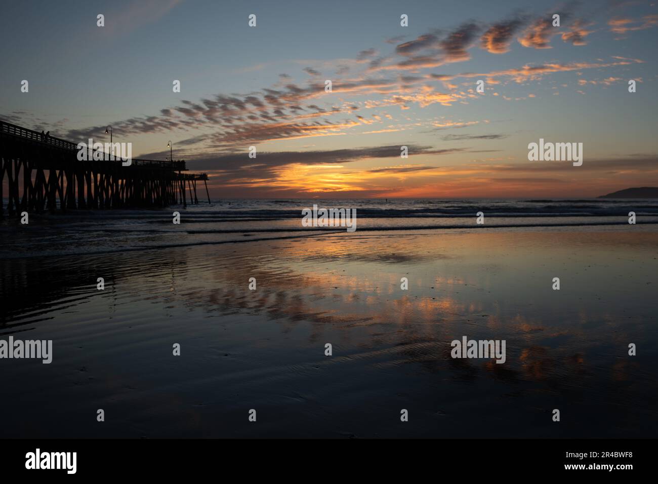 The Pismo Beach at scenic sunset in California, USA Stock Photo - Alamy
