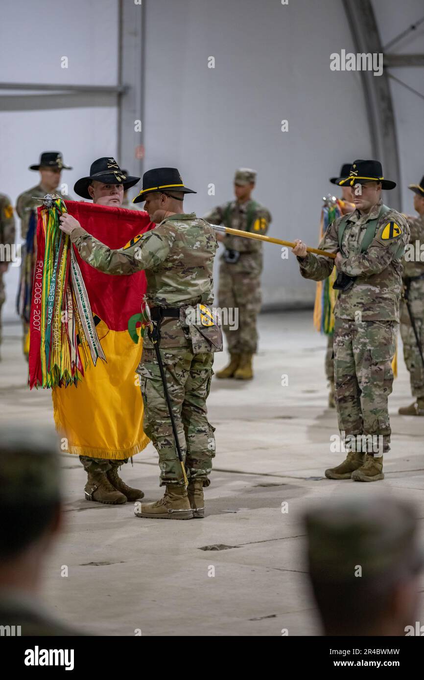 U.S. Army Col. Christopher J. Kirkpatrick, left, commander of the 2nd ...