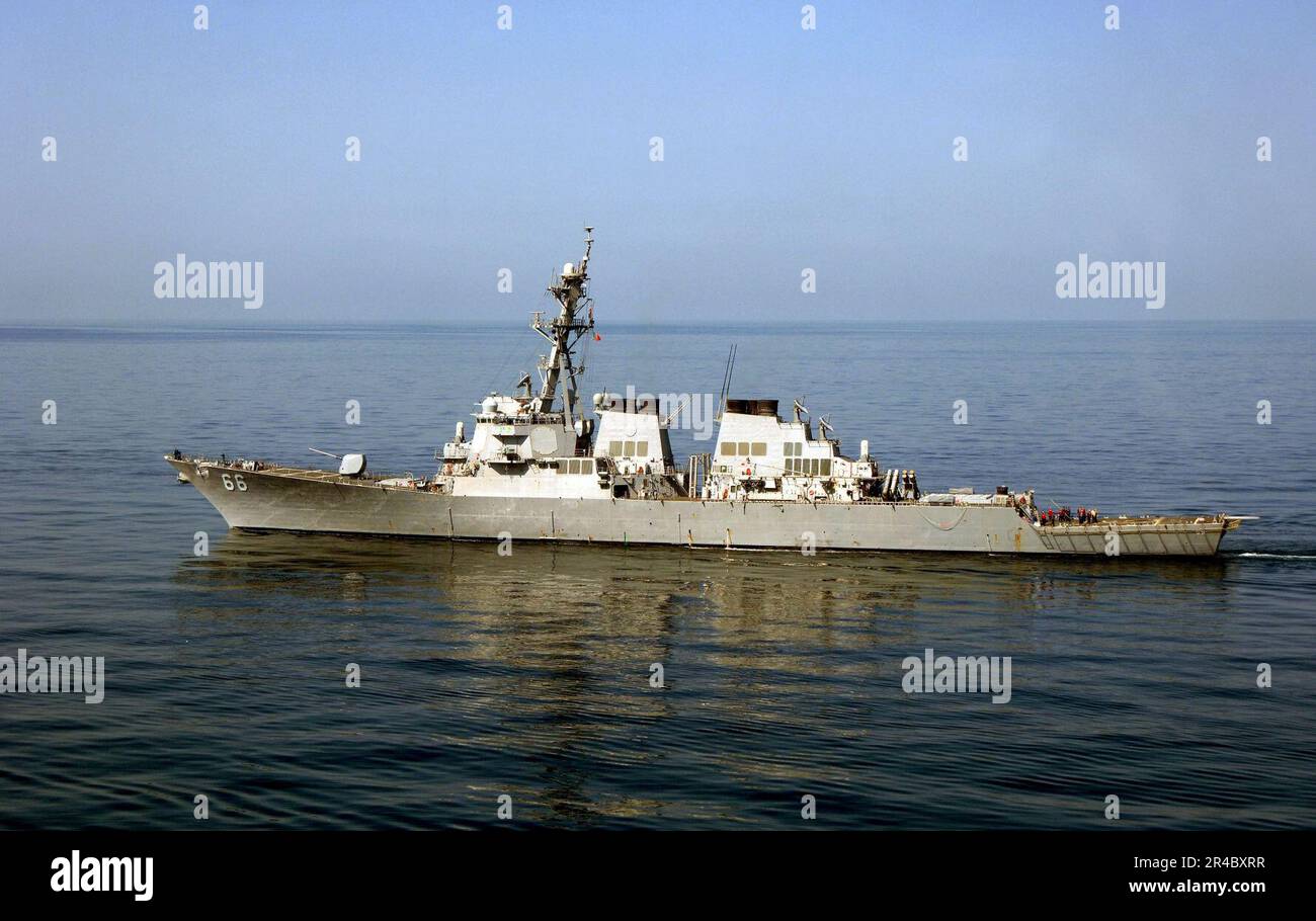 US Navy The guided-missile destroyer USS Gonzalez (DDG 66) transits ...