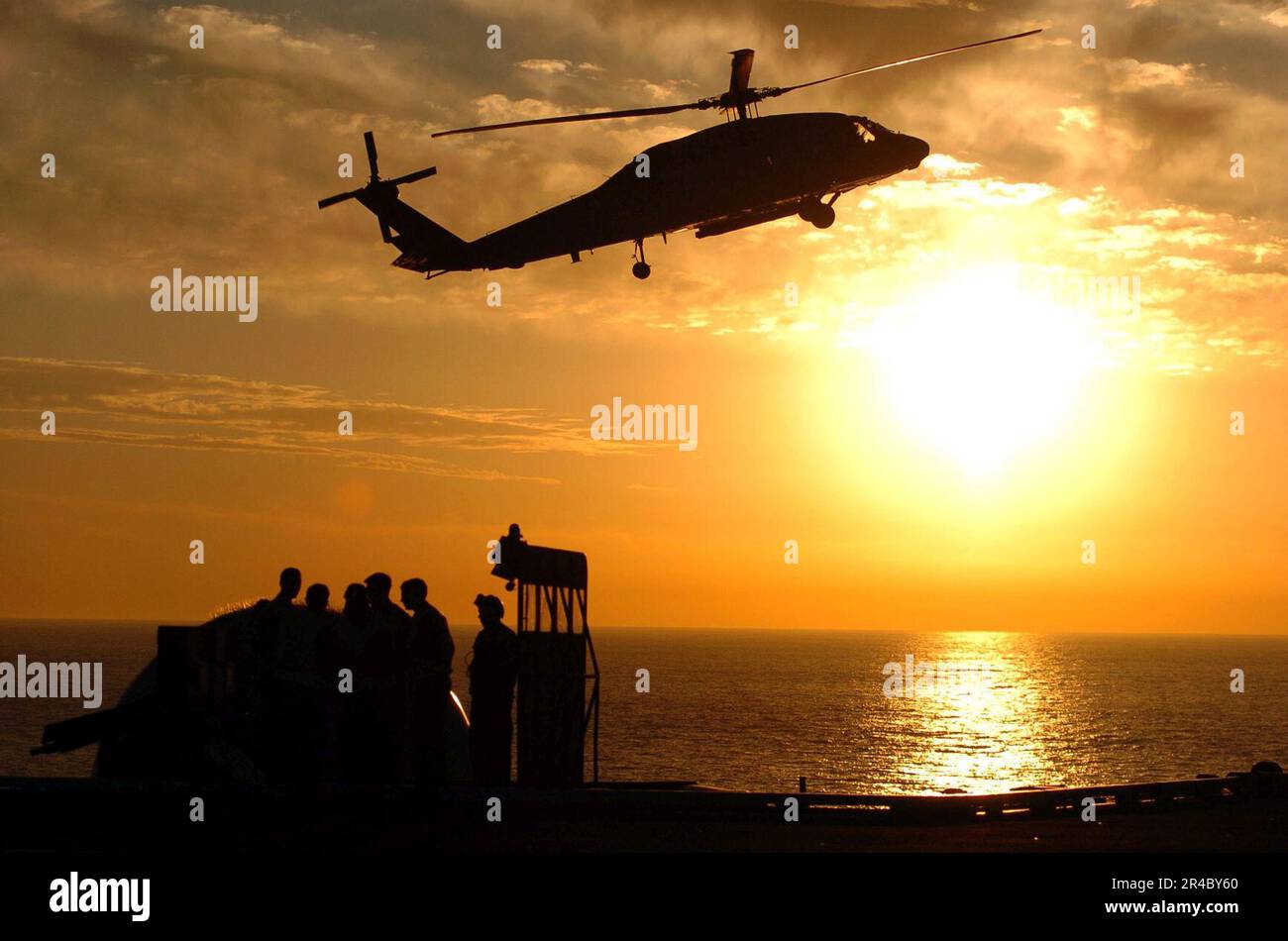 US Navy A SH-60 Seahawk assigned to the Eightballers of Helicopter ...