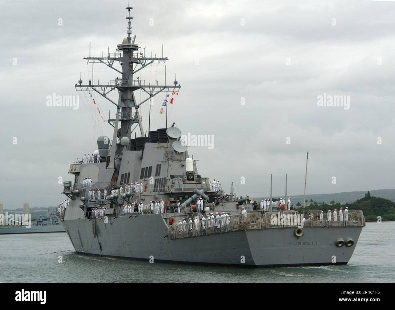 US Navy The guided missile destroyer USS Russell (DDG 59) departs Pearl ...