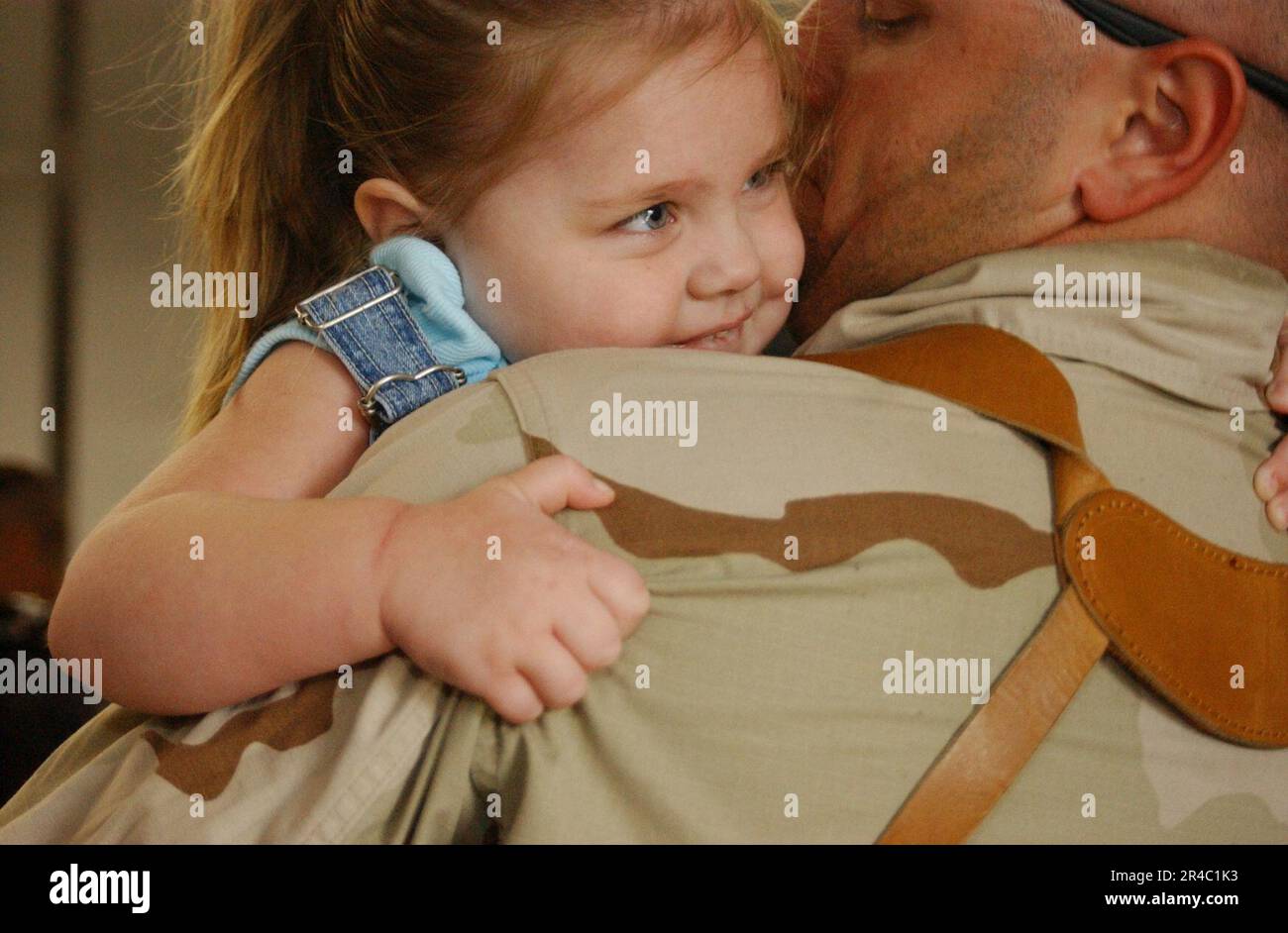 US Navy Gunner's Mate 1st Class assigned to U.S. Navy Cargo Handling ...