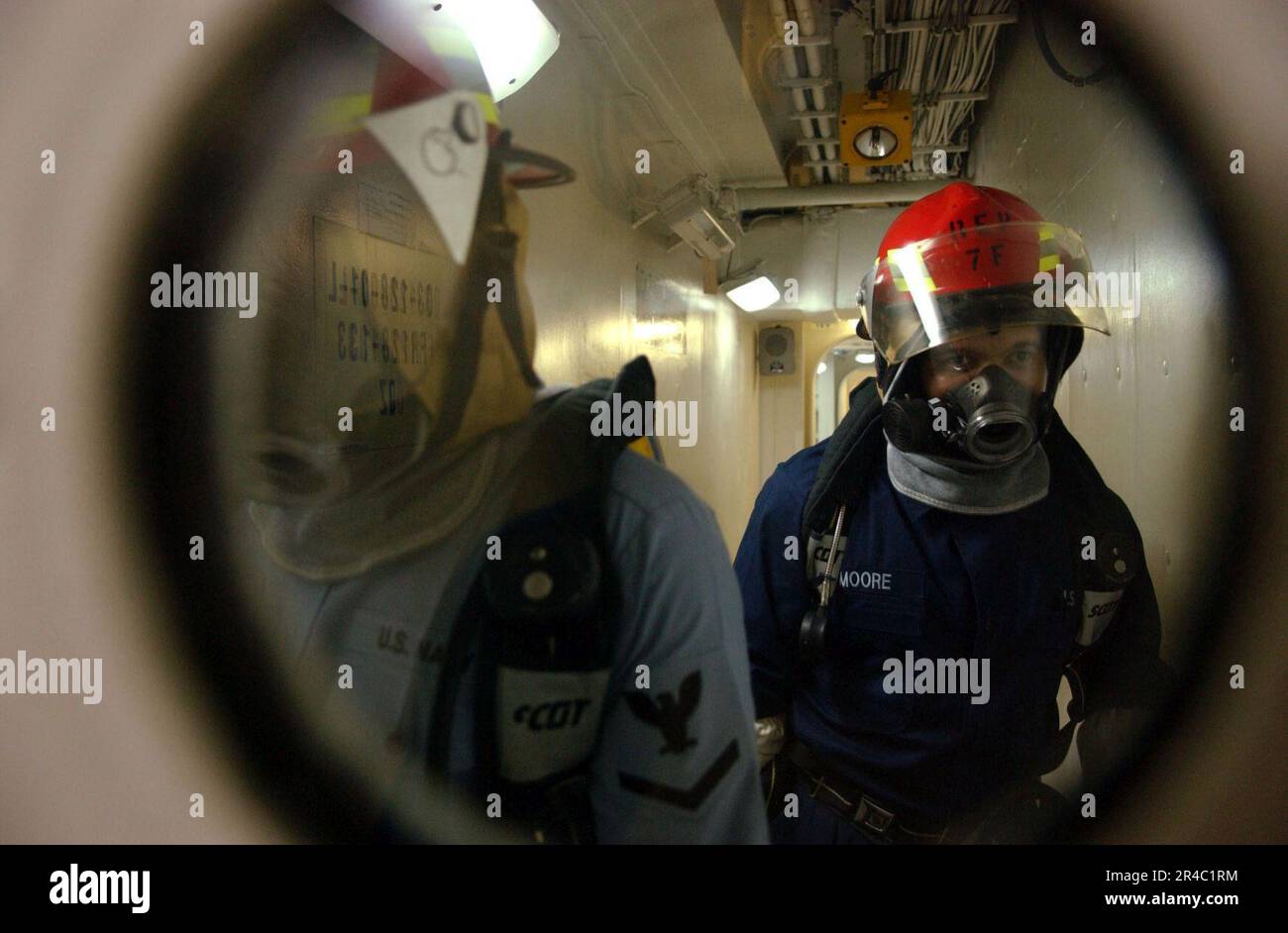 US Navy investigators during a general quarters drill Stock Photo - Alamy