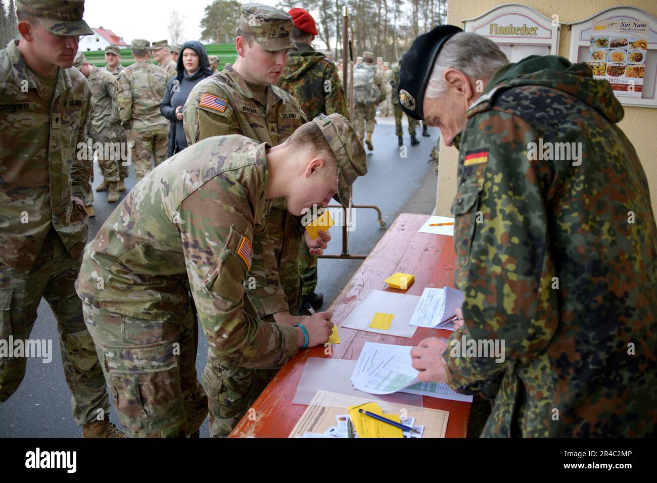 German army bundeswehr reserve soldiers hi-res stock photography and ...