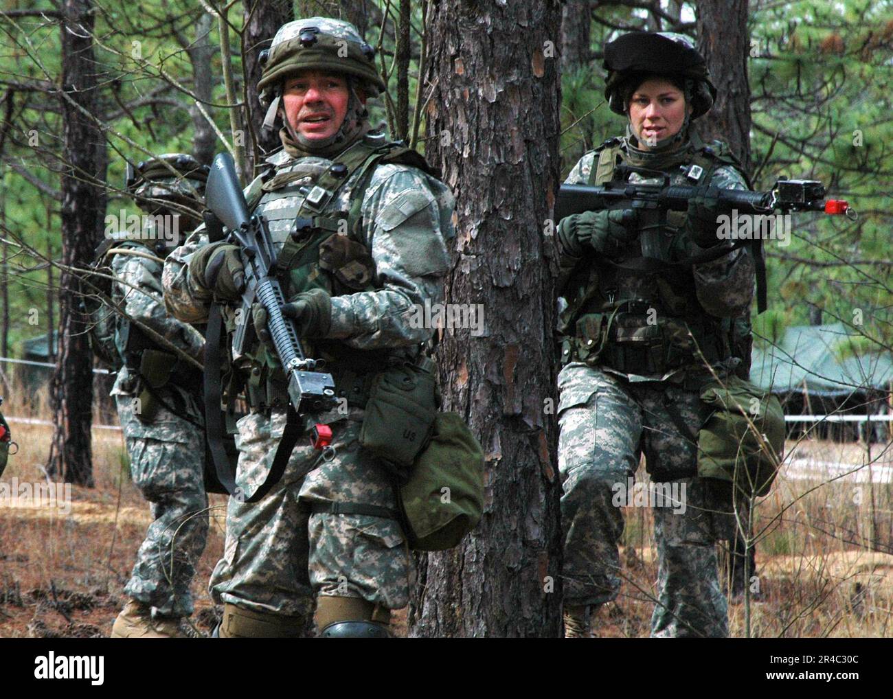 US Navy xecutive Officer of Fleet Industrial Supply Center Det 206, Lt ...