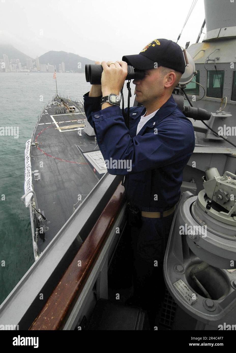 US Navy Ltj.g. monitors surface contacts in Hong Kong Harbor from the ...