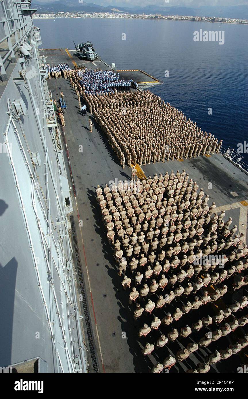 US Navy Commander, U.S. 6th Fleet, Vice Adm. John Stufflebeem ...