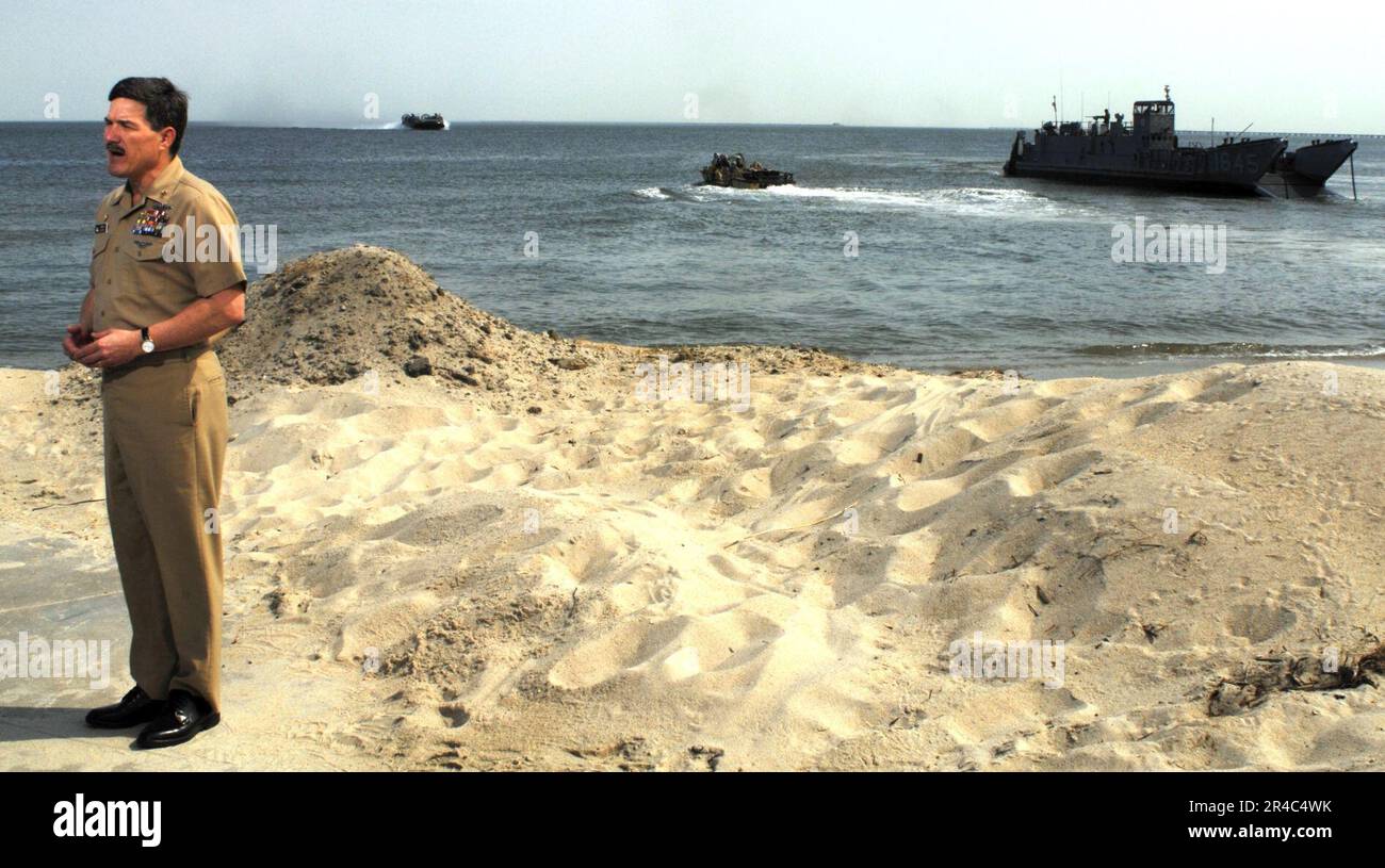 Master chief petty officer of the navy mcpon terry scott hi-res stock ...