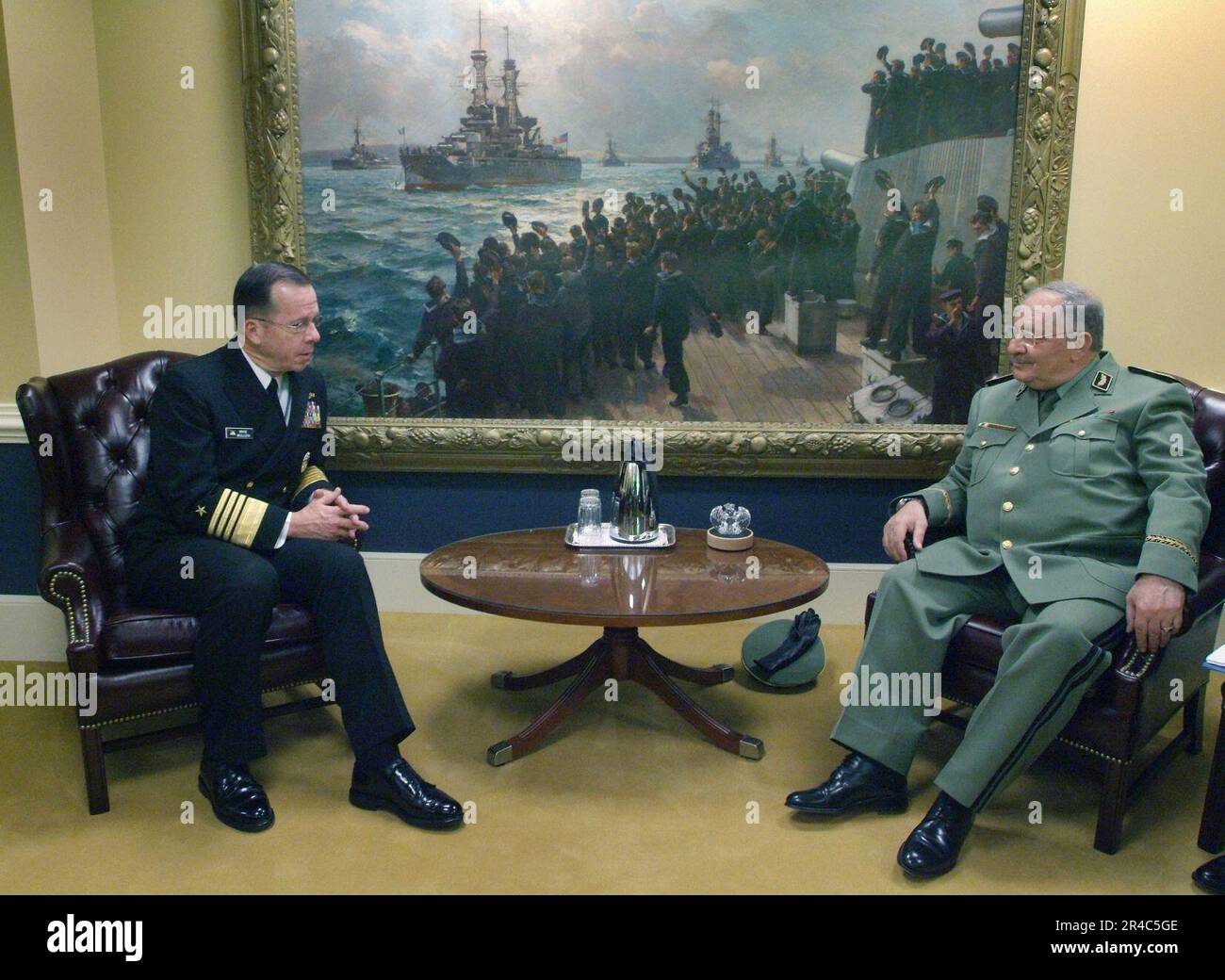 US Navy Chief of Naval Operations (CNO) Adm. Mike Mullen meets with ...