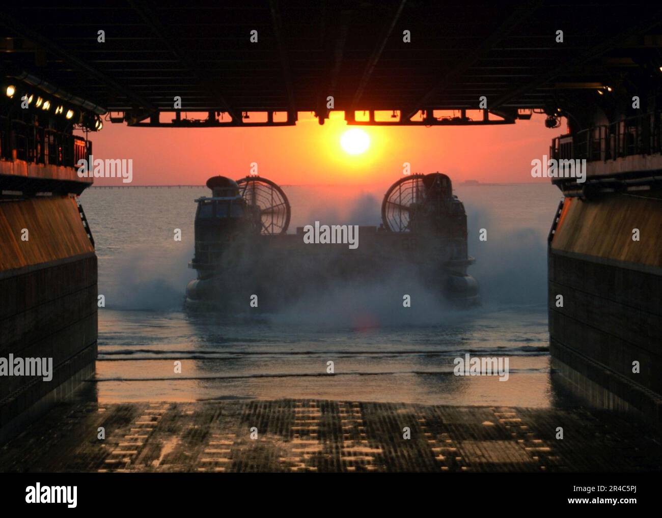 US Navy A Landing Craft Air Cushion (LCAC) prepares to enter the well ...