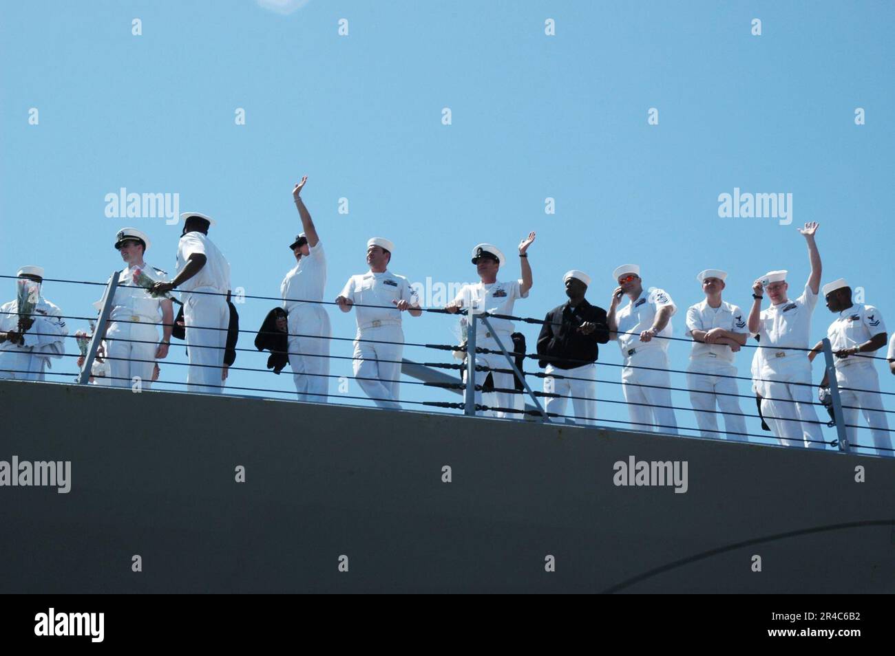 US Navy Crew members aboard the guided-missile destroyer USS Winston ...