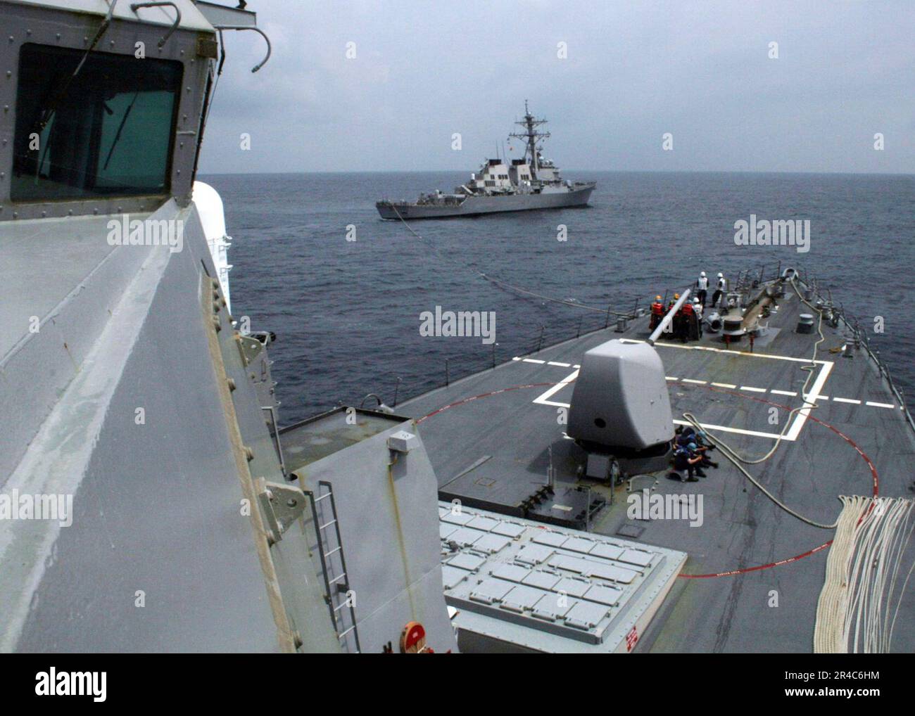 US Navy The guided-missile destroyer USS Curtis Wilbur (DDG 54) tows ...