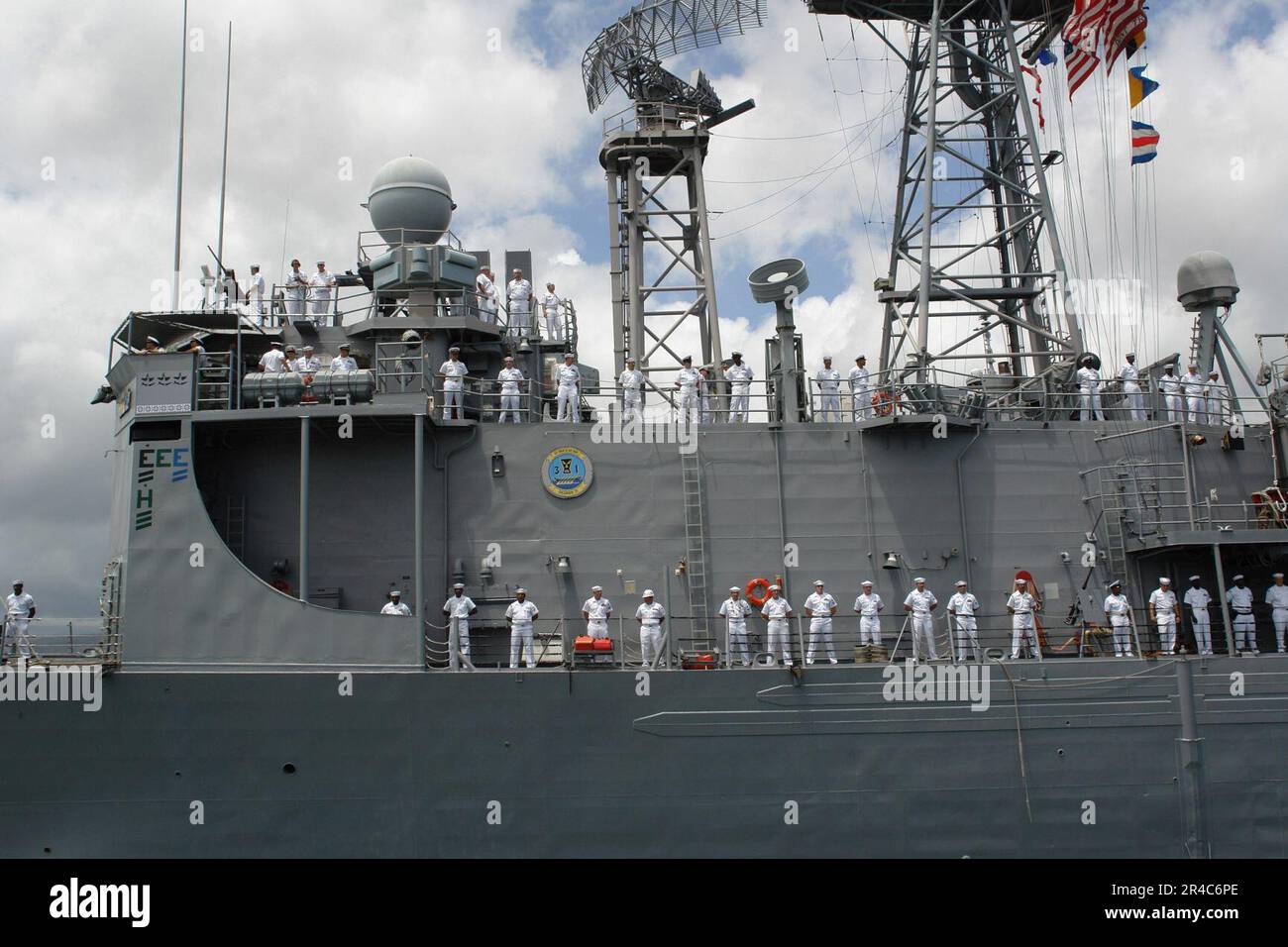 US Navy Sailors man the rails as the guided-missile frigate USS ...