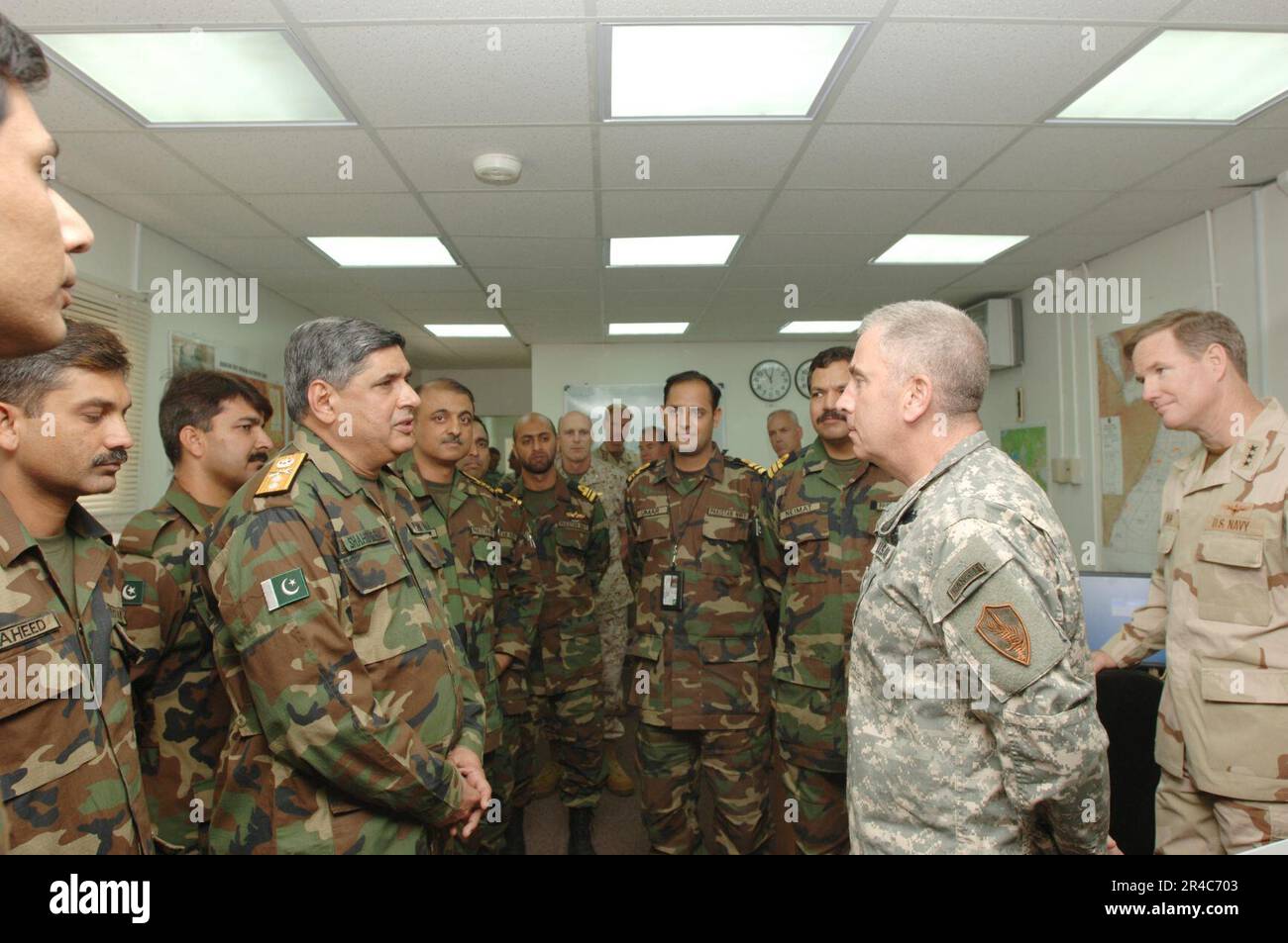 US Navy - Commander, U.S. Central Command (CENTCOM) Gen. John Abizaid ...