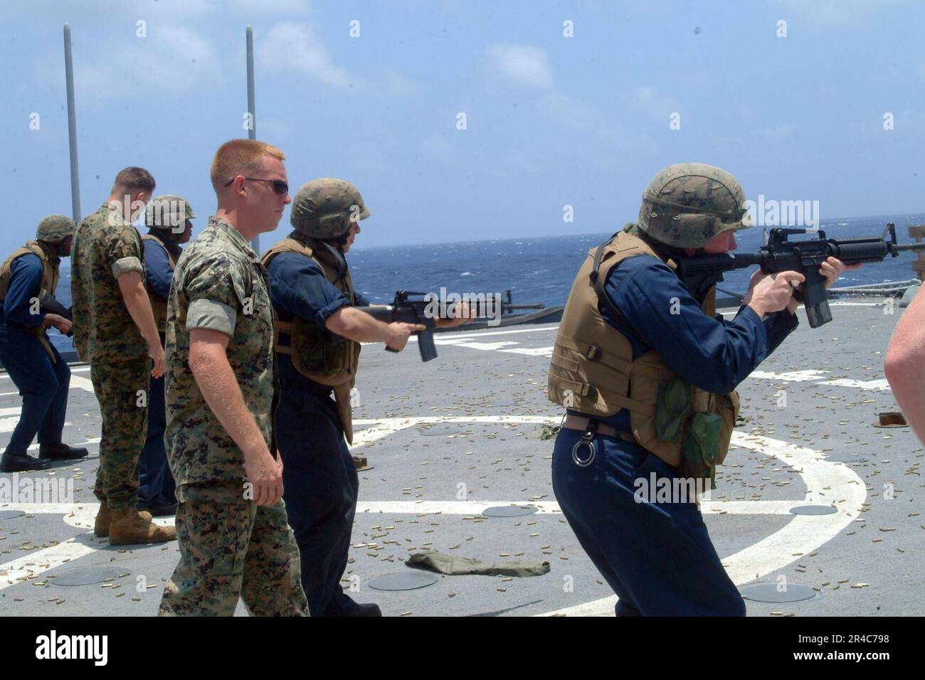 US Navy Marines assigned to the 31st Marine Expeditionary Unit (MEU ...