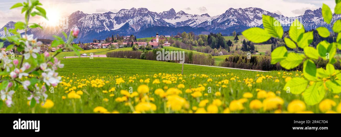 Environment mountain hi-res stock photography and images - Alamy