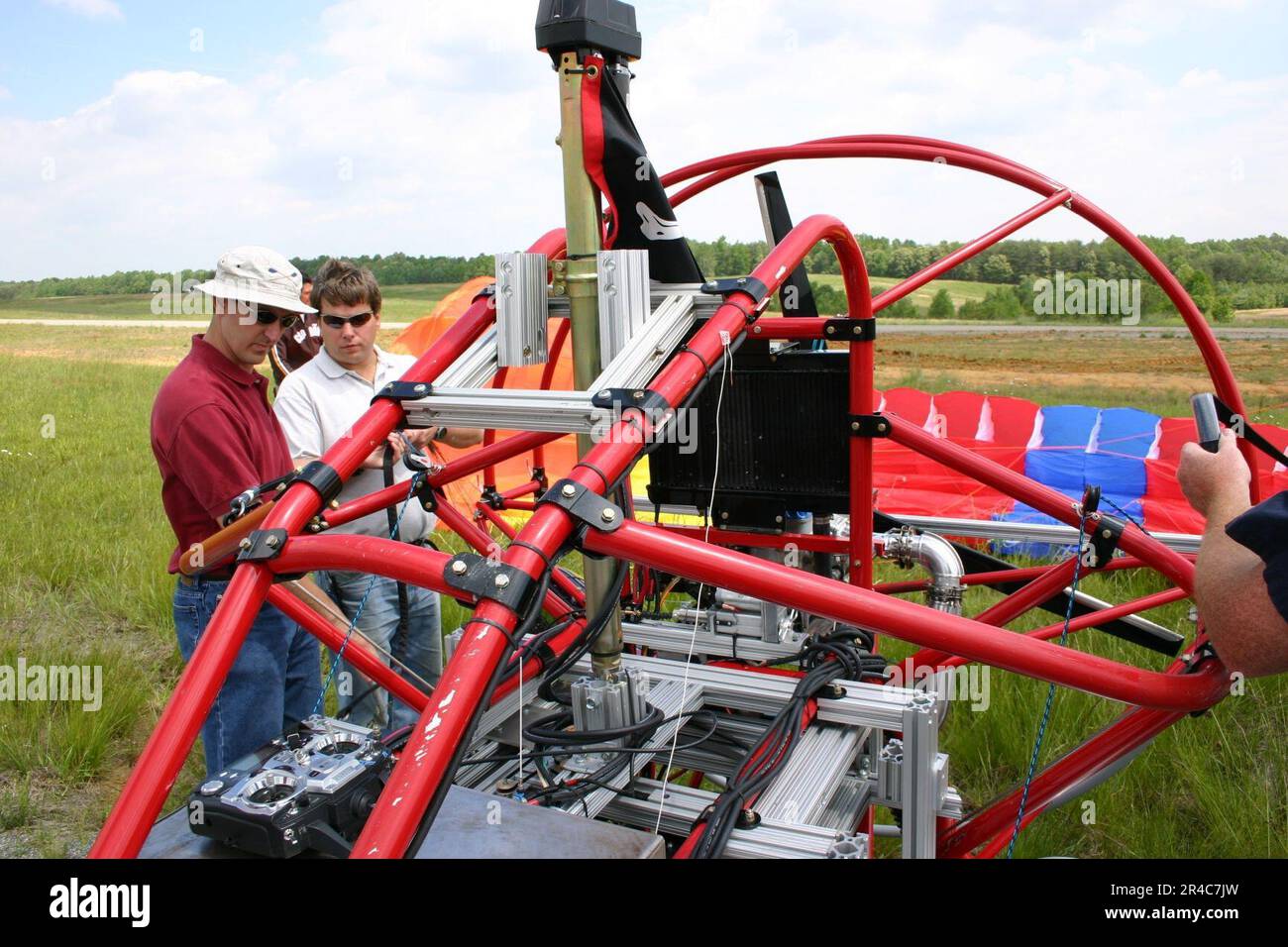 US Navy Engineers check the structure after the test flights of the ...