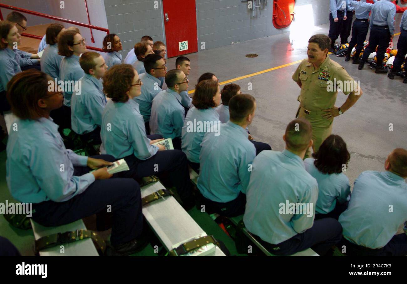 US Navy Master Chief Petty Officer of the Navy (MCPON) Terry Scott ...