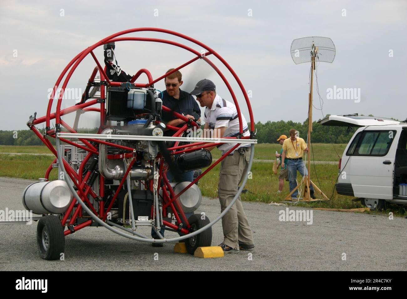 US Navy Engineers check the structure after the test flights of the ...