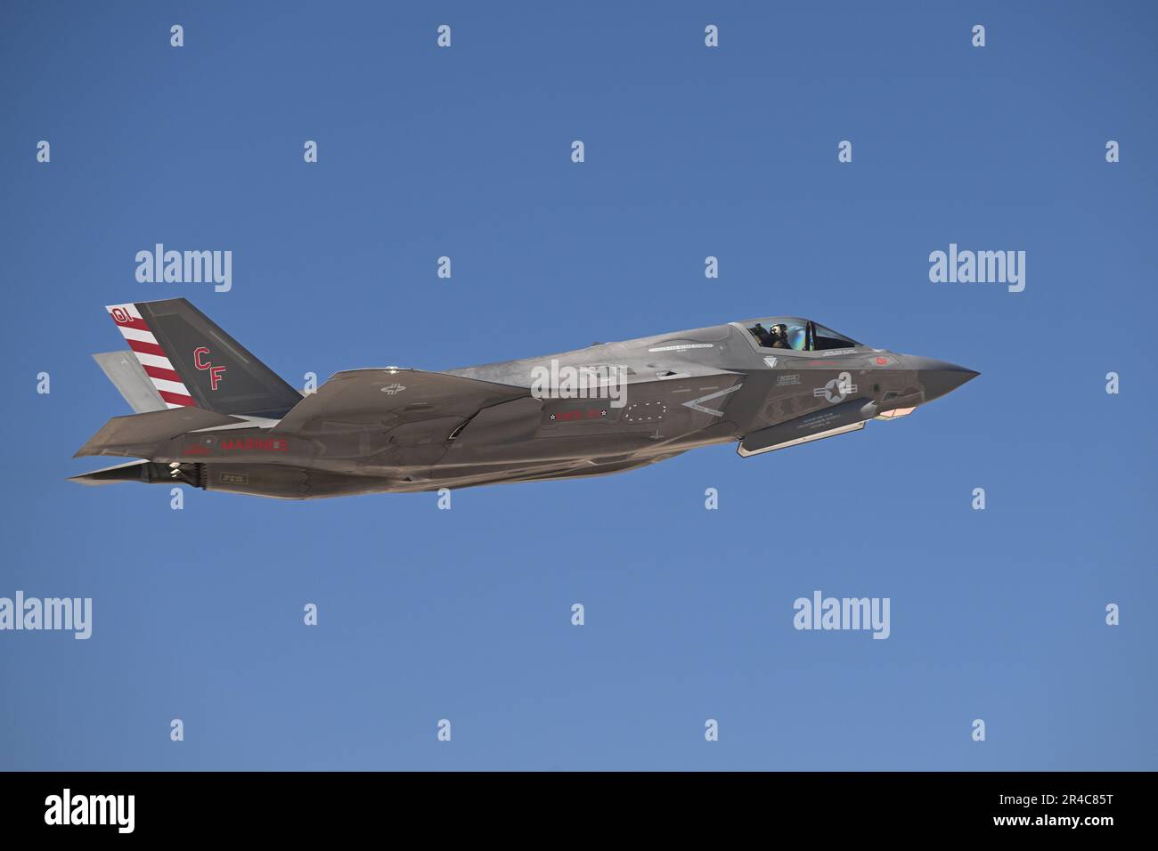 Base 211 hi-res stock photography and images - Alamy