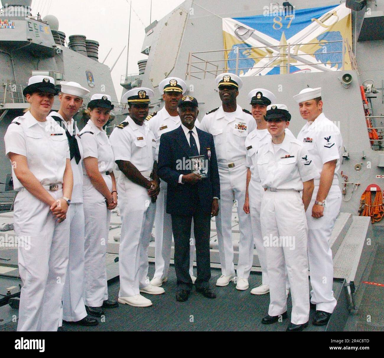 meets Sailors of the USS Mason (DDG 87) in New York City during Fleet ...