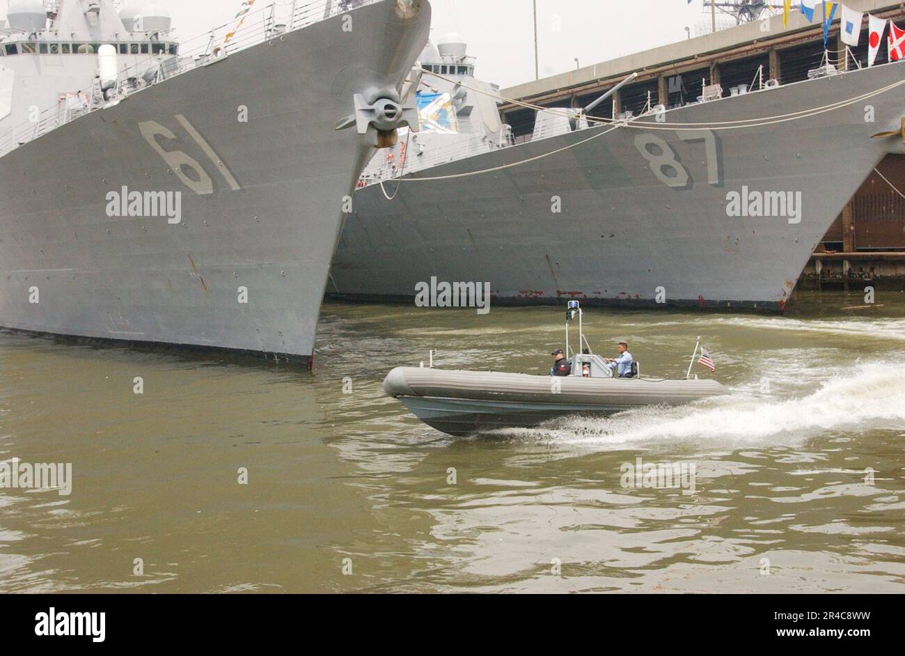 US Navy Boatswain's Mate 2nd Class (right) and Engineman 1st Class ...