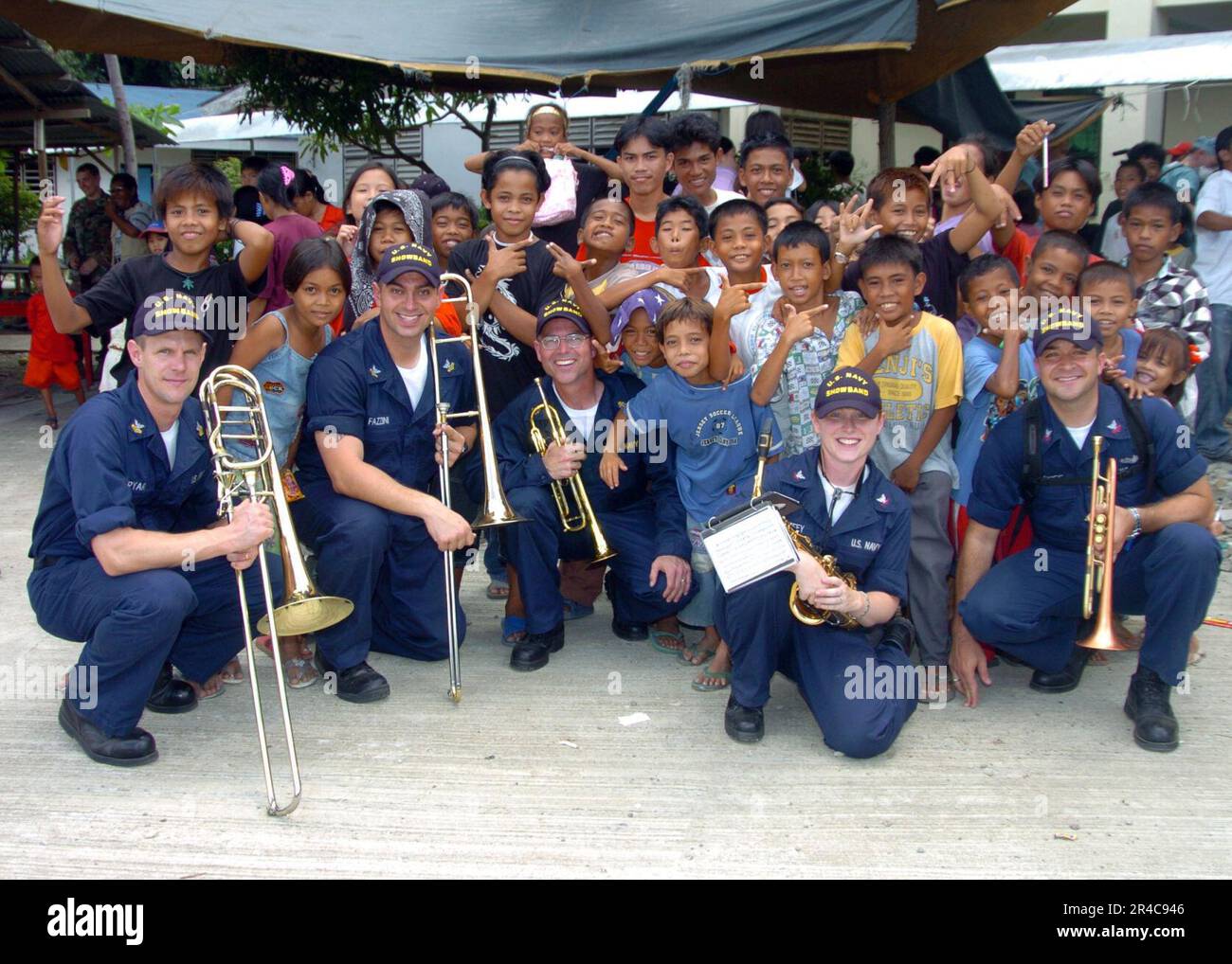 US Navy Members of the U.S. Navy Showband take some time to interact ...