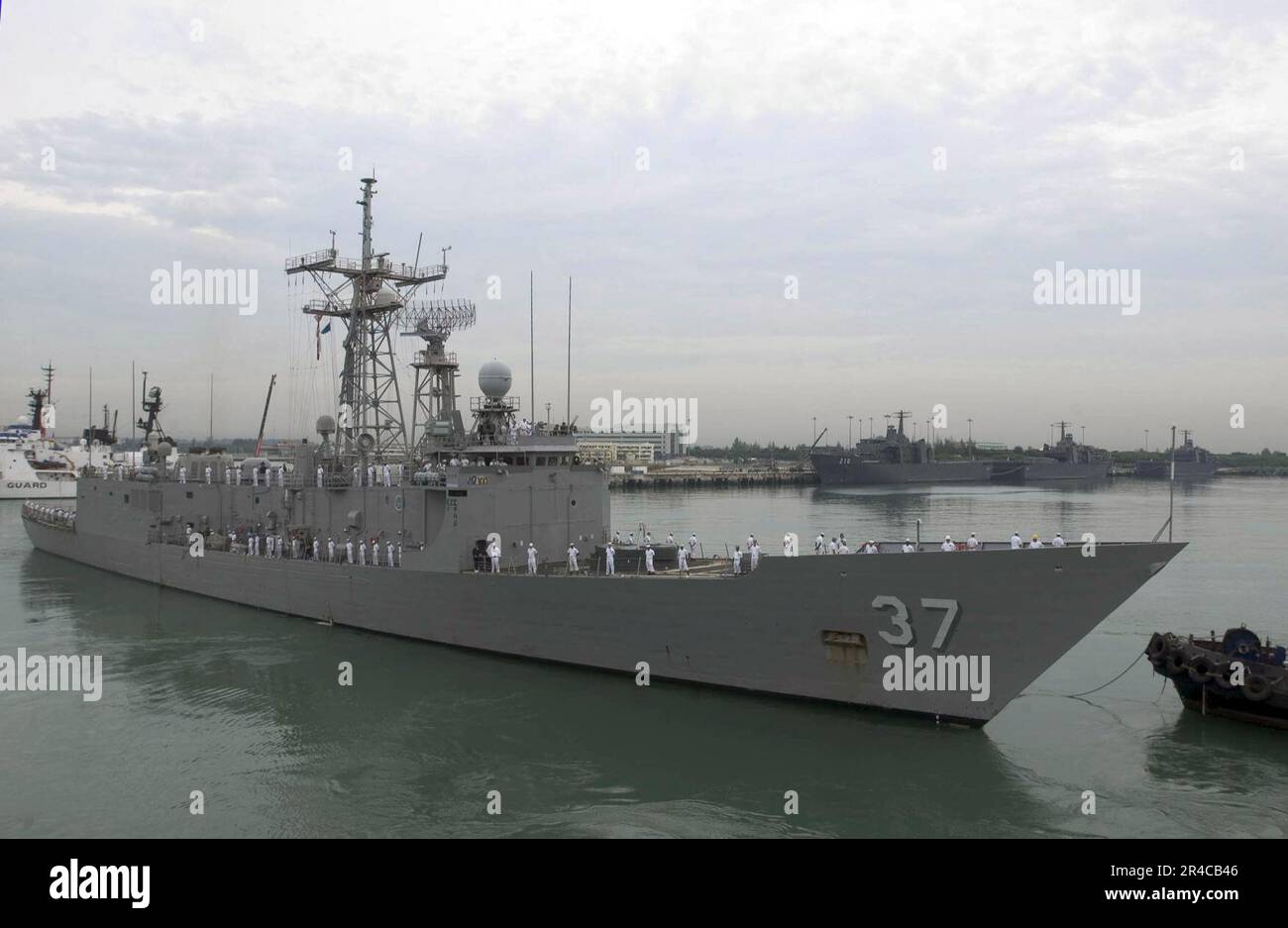 US Navy Guided missile frigate USS Crommelin (FFG 37) departs Changi ...