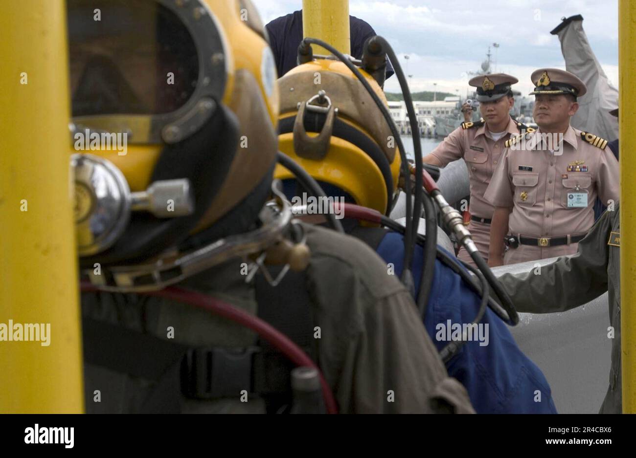 US Navy Deputy Commander of Frigate Squadron Two, Royal Thai Navy Capt ...