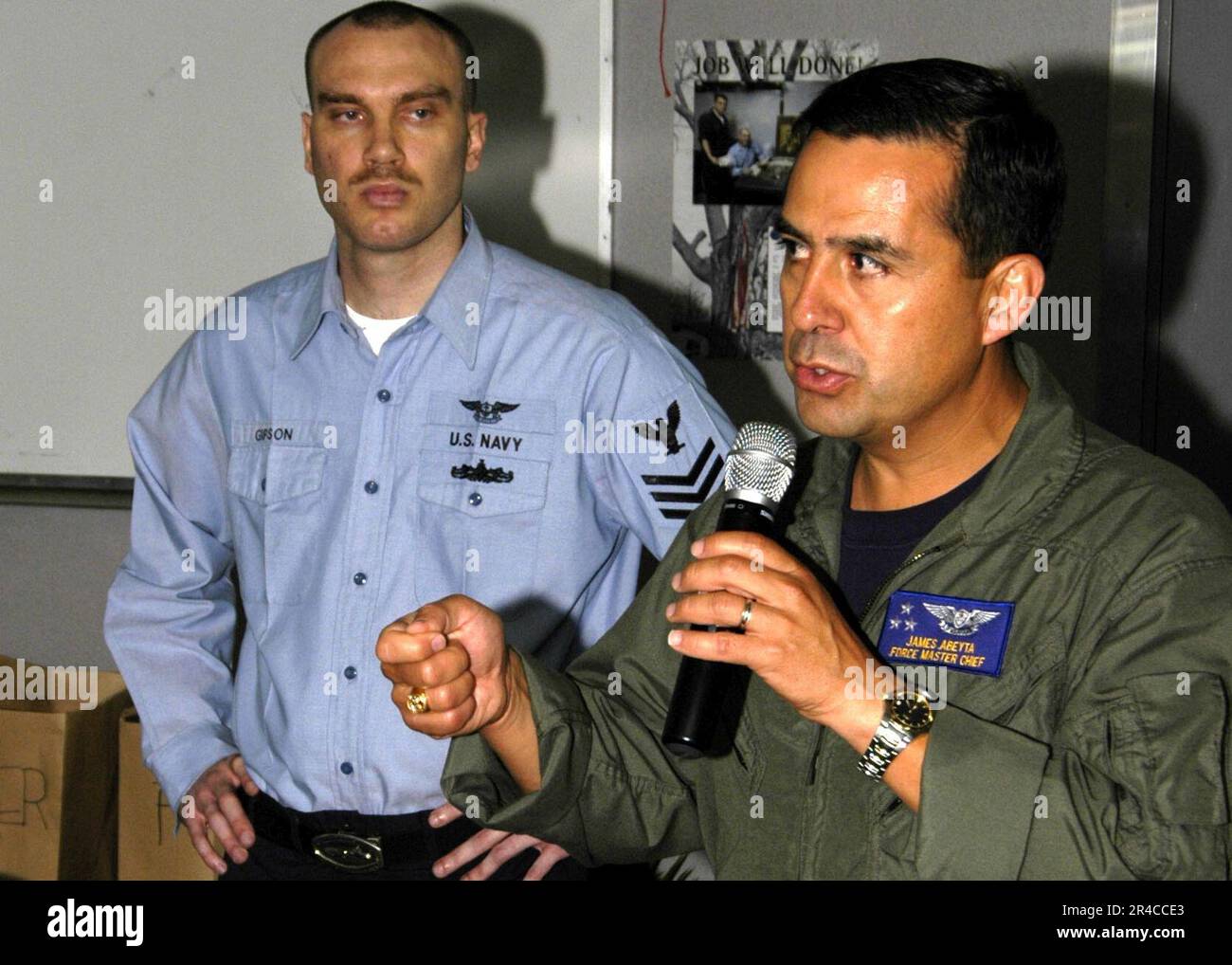 US Navy Aboard the aircraft carrier USS Abraham Lincoln (CVN 72 ...