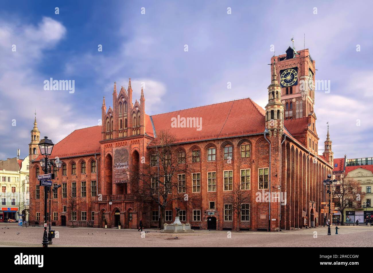 Torun, Poland - February 21, 2105: Gothic town hall. The Old Town in ...