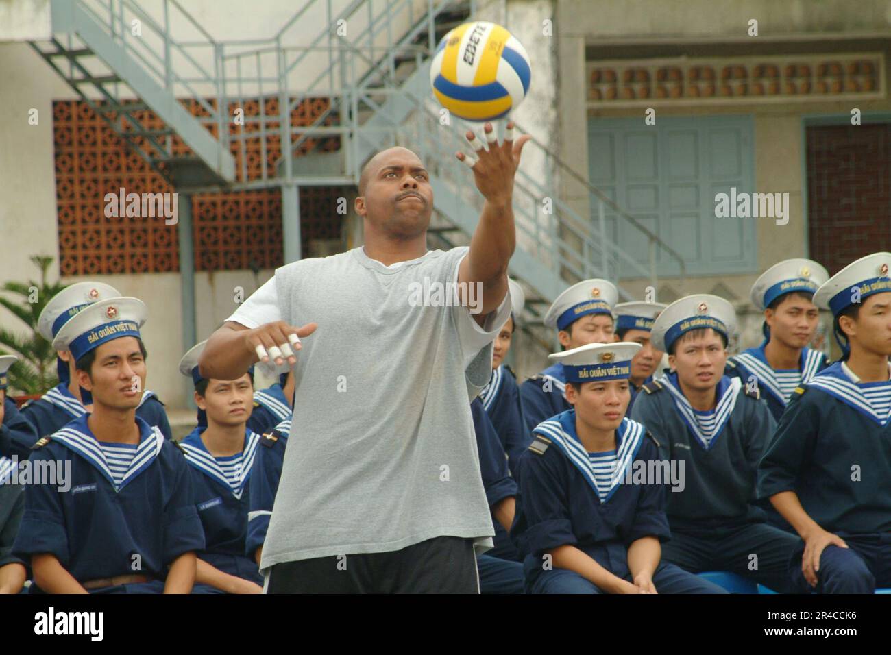 US Navy Storekeeper 1st Class assigned to the mine countermeasures ship ...
