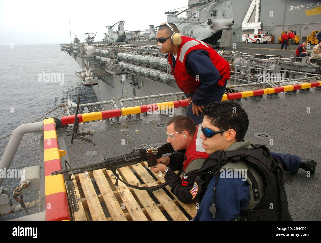 US Navy A Self Defense Force member assigned to the amphibious assault ...