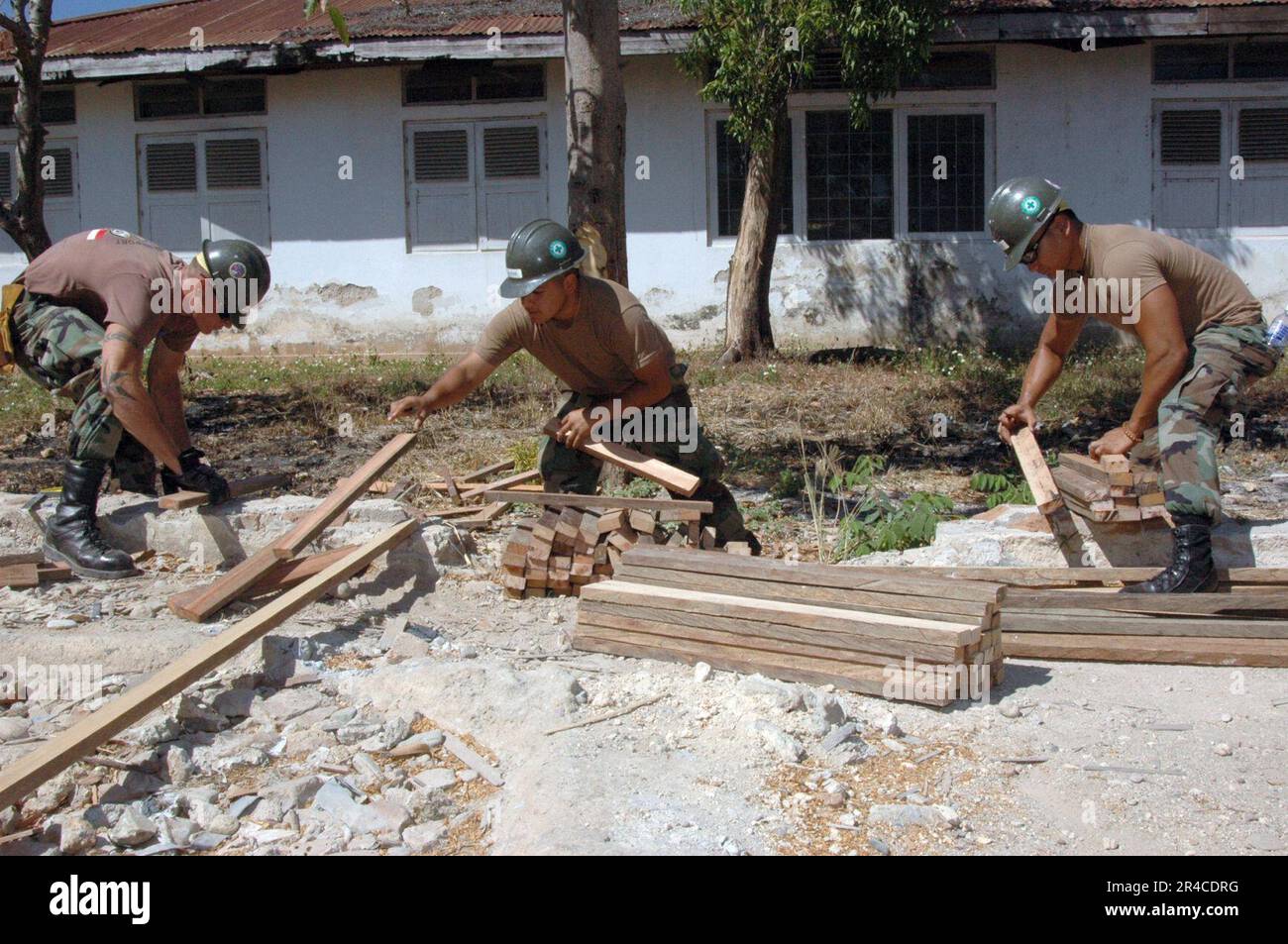 US Navy Navy Seabees assigned from Naval Mobile Construction Battalion ...