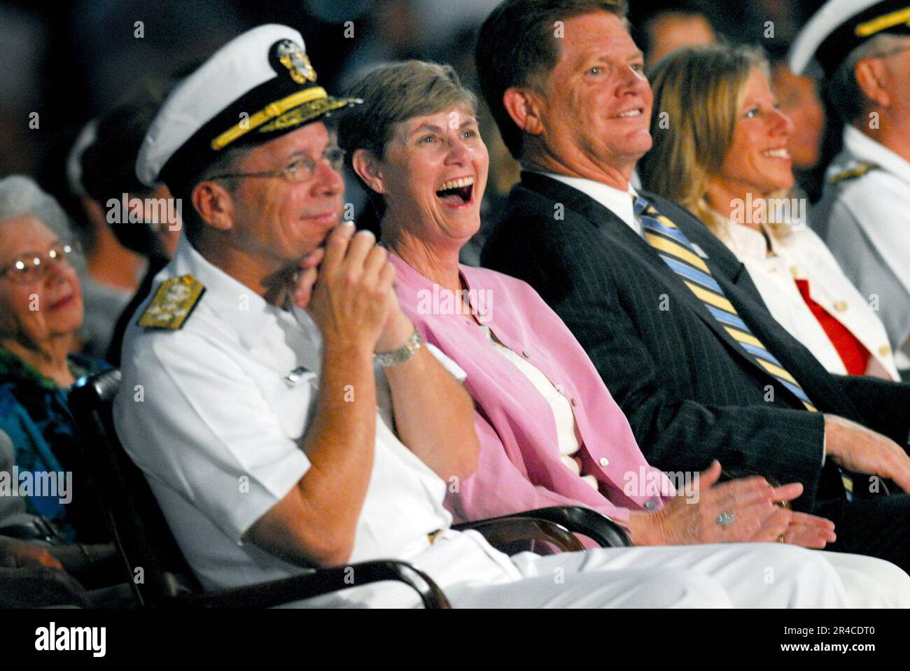US Navy The Chief of Naval Operations (CNO), Adm. Mike Mullen and Mrs ...