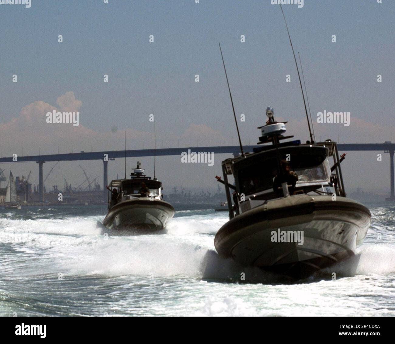 US Navy Sailors assigned Inshore Boat Unit Five Two (IBU-52) train in ...
