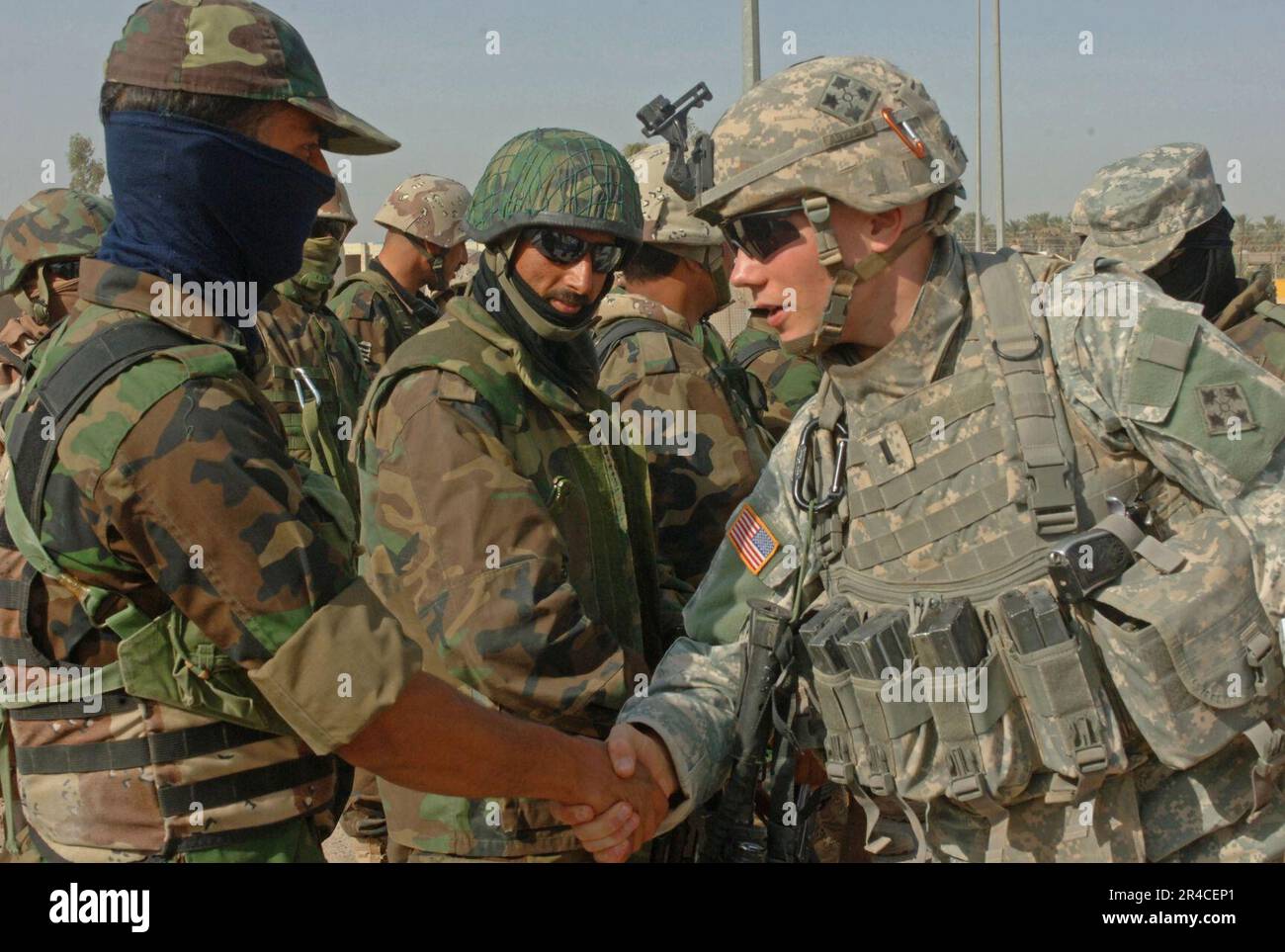 US Navy U.S. Army Lt. right, with Charlie Company, 1st Battalion, 68th ...