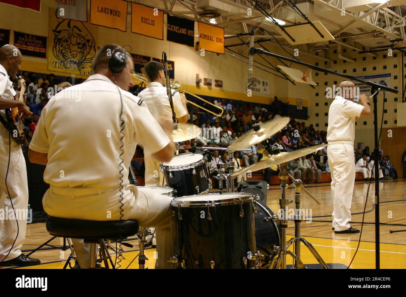 US Navy Navy Band Mid-South rock band Freedom performs at Warrensville ...
