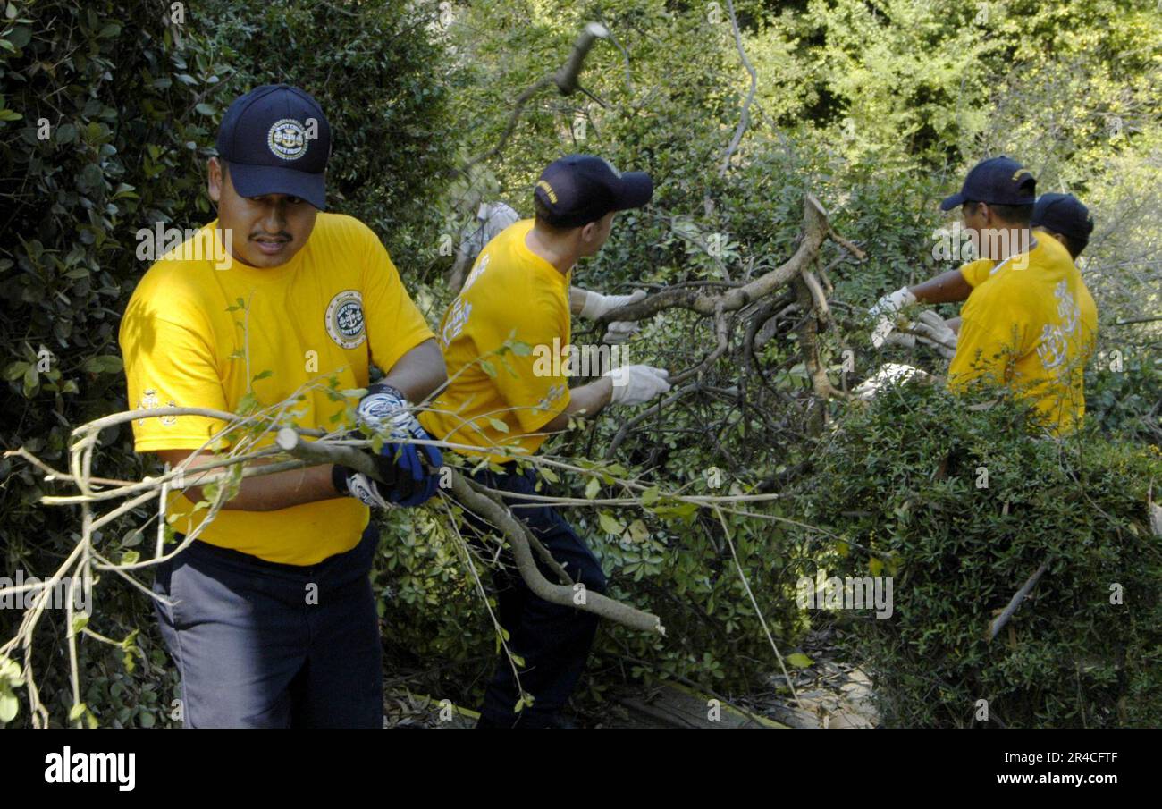 US Navy Chiefs and chief selectees from the San Diego area help clear ...