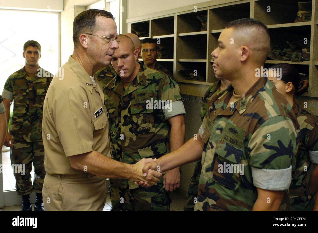 US Navy Chief of Naval Operations (CNO) Adm. Mike Mullen greets ...