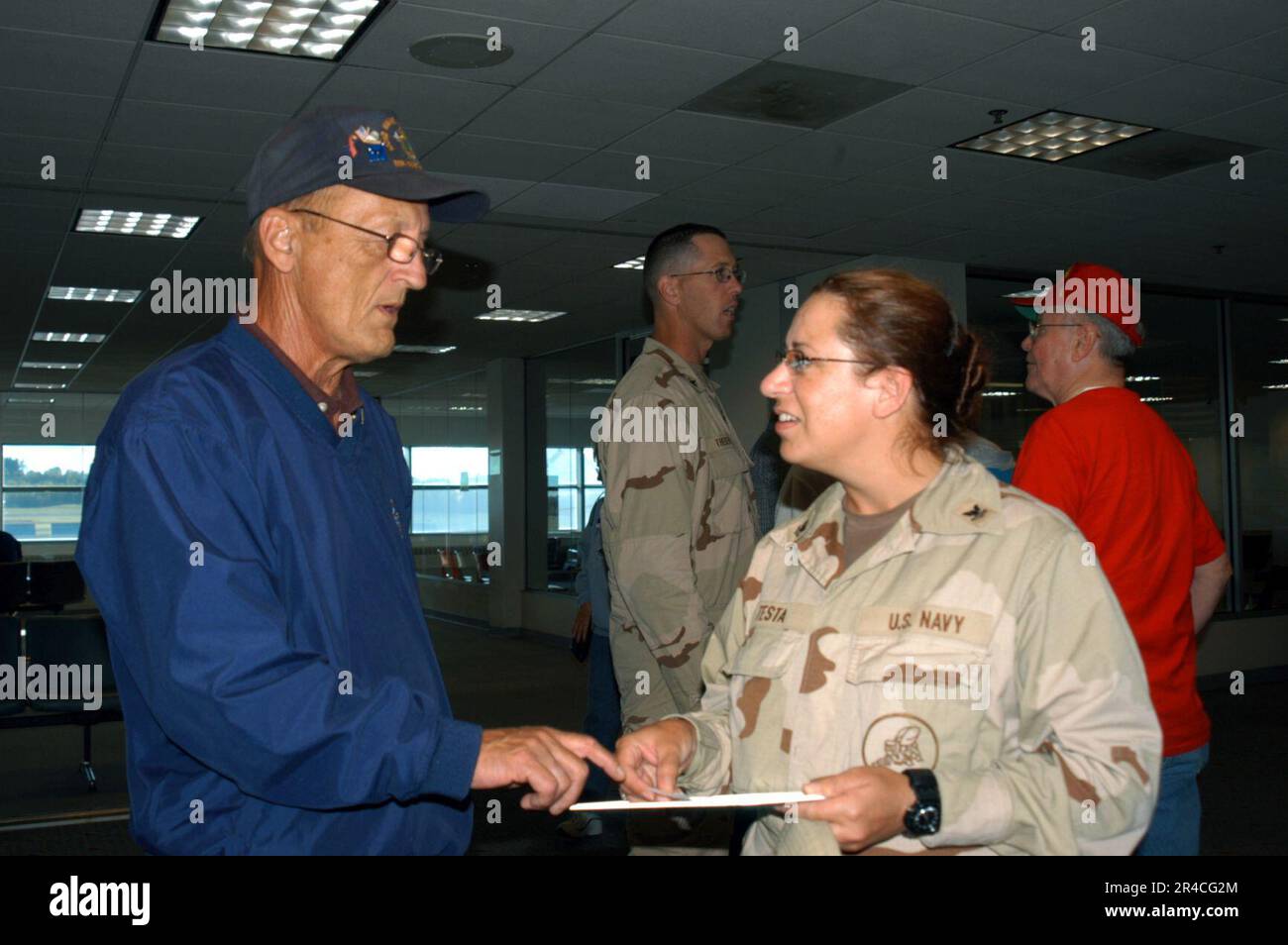 US Navy Builder 2nd Class assigned to Naval Mobile Construction ...