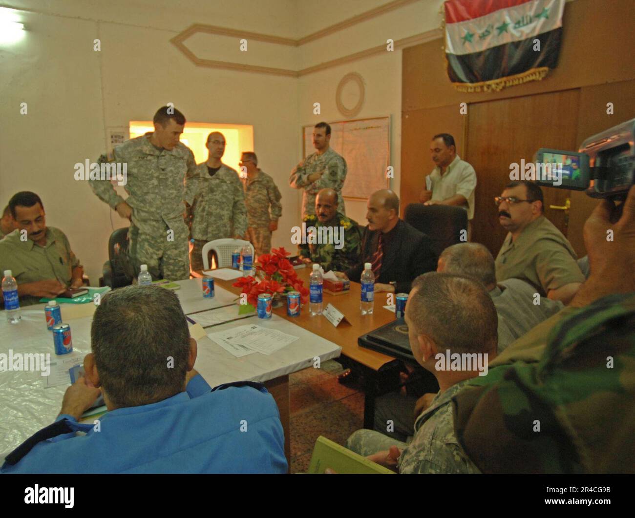 US Navy Iraqi provincial leaders meet with U.S. Army Col. the commander ...