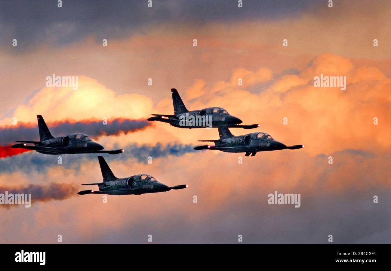 Us patriot jets hi-res stock photography and images - Alamy