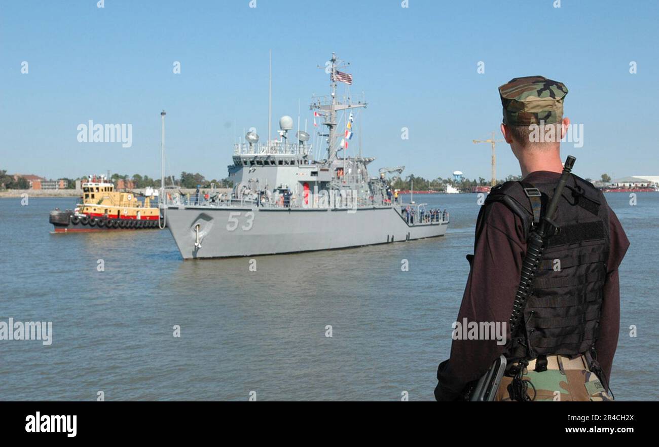 US Navy A Naval Support Activity (NSA) Security Department Sailor ...