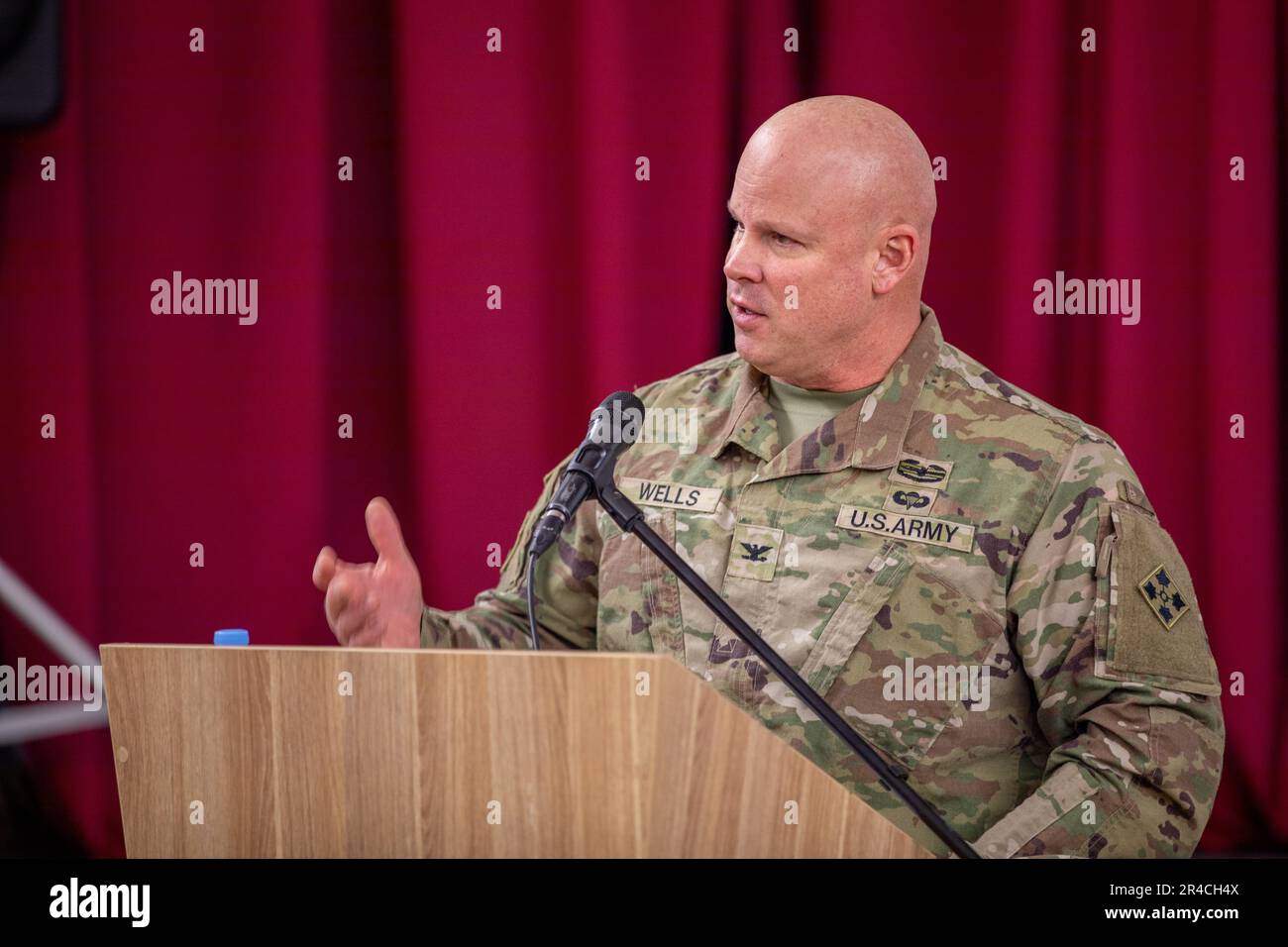 U.S. Army Col. Damon Wells, commander of the 4th Infantry Division ...