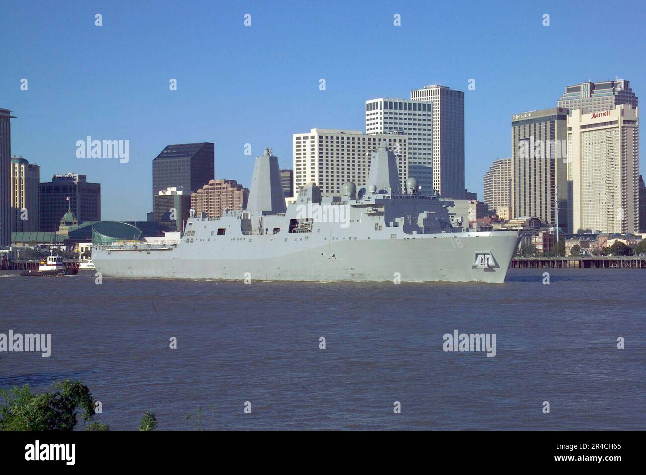 US Navy The Pre-Commissioning Unit New Orleans (LPD 18) transits past ...