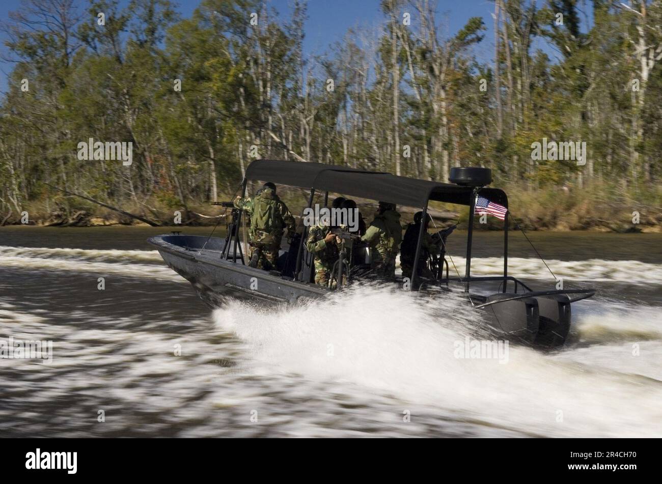 US Navy Sailors assigned to Naval Small Craft Instruction and Technical ...