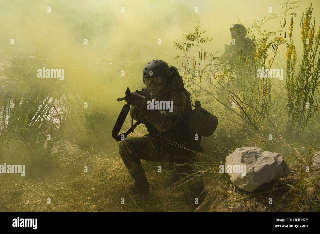 US Navy Sailors assigned to Naval Small Craft Instruction and Technical ...