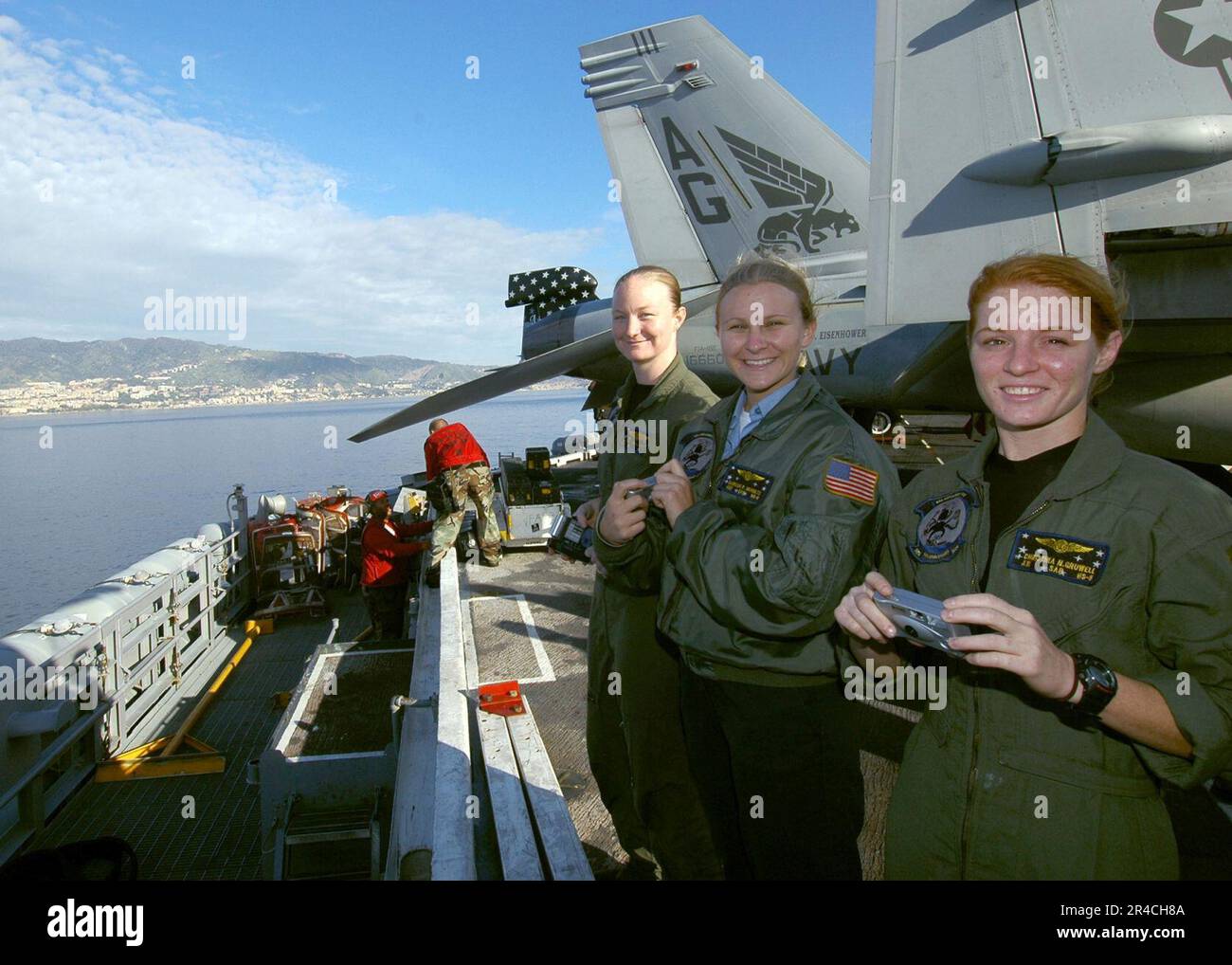 US Navy Search and Rescue (SAR) air crew team members from Helicopter ...