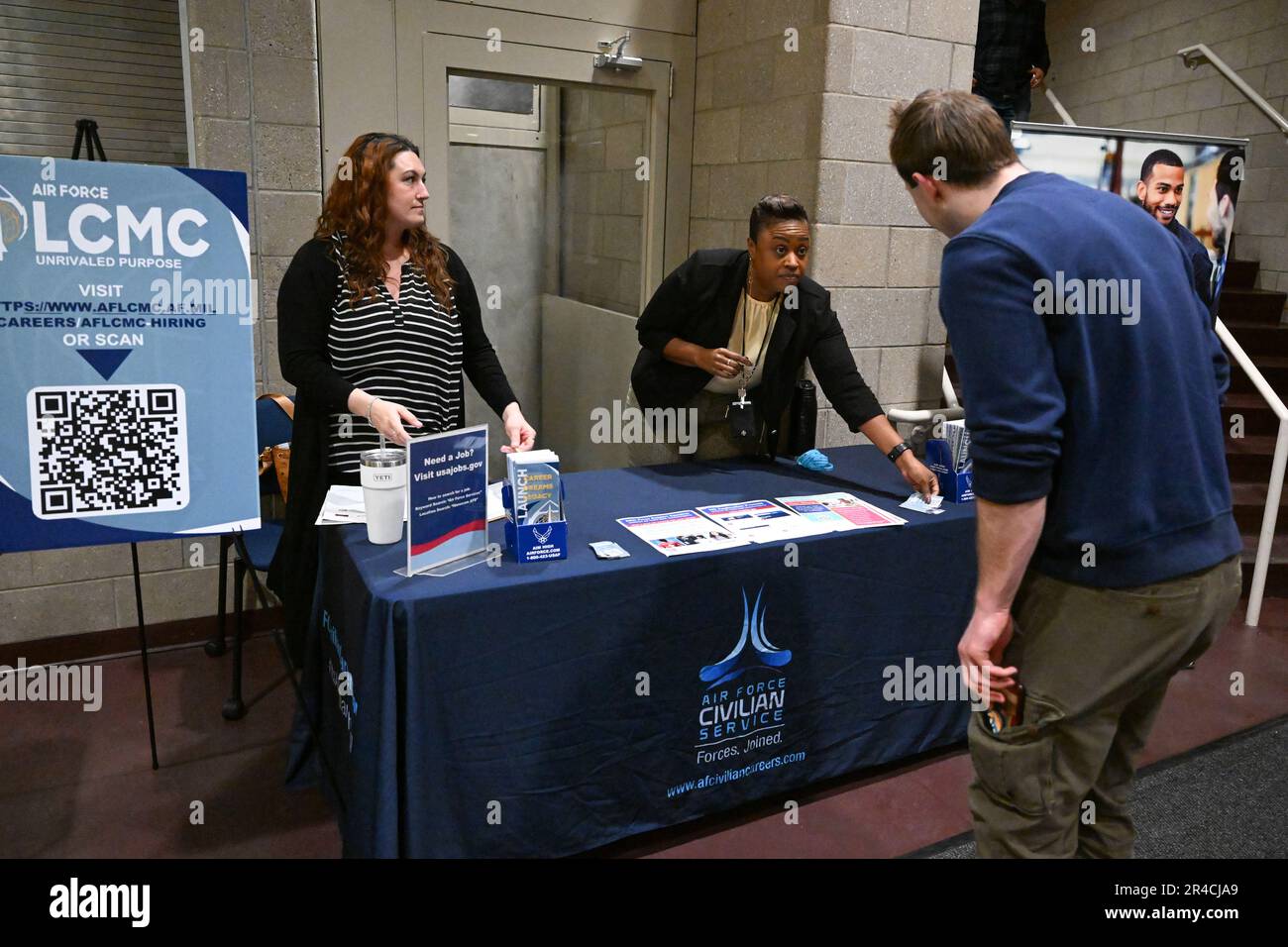 School unform hi-res stock photography and images - Alamy